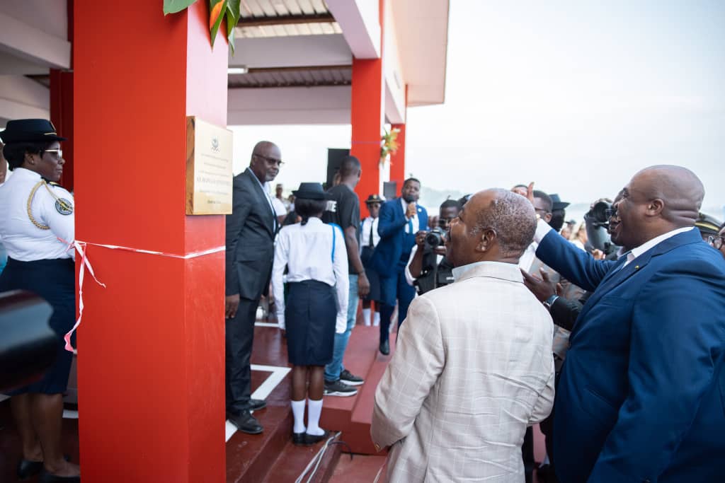 Tournée républicaine : À Mayumba, Ali Bongo inaugure un centre de pêche ...